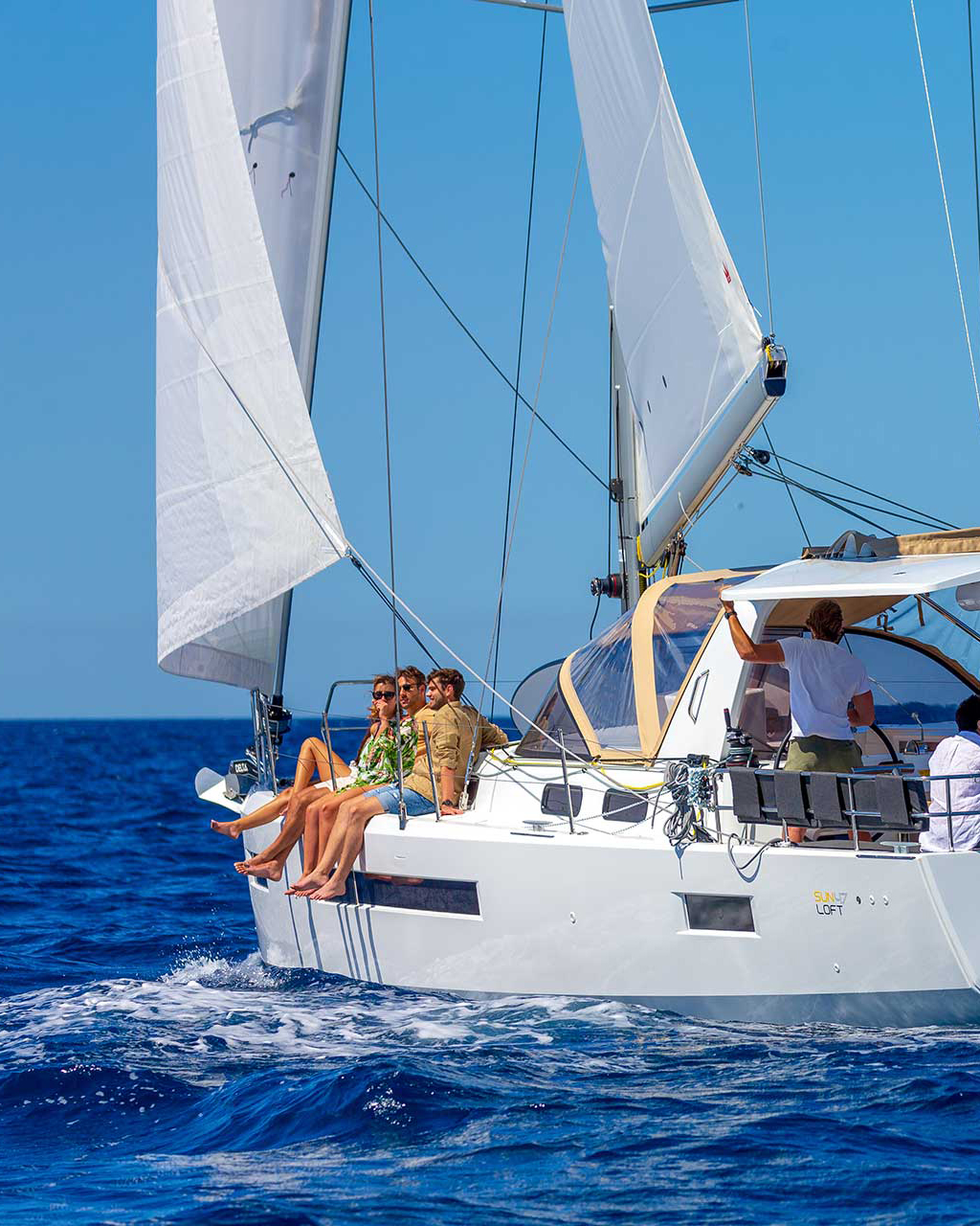 Sailing Vacations Worldwide | Dream Yacht Charter